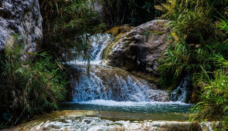 25 Enticing Waterfalls in Pakistan: Their Locations & Images