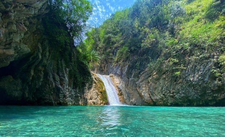 25 Enticing Waterfalls in Pakistan: Their Locations & Images