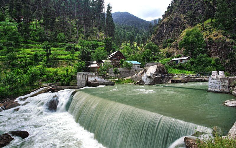25 Enticing Waterfalls in Pakistan: Their Locations & Images