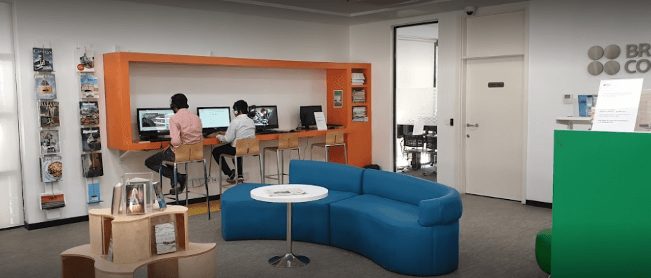 10 Public Libraries in Karachi: Timings & Details