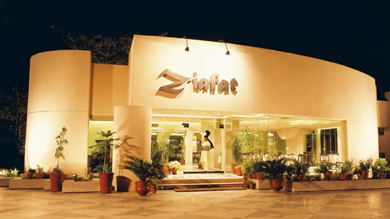 20 BEST Places For Iftar Buffet in Lahore: Menus & Prices