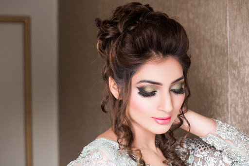 Top 12 Hair & Beauty Salons in Lahore: Products and Services