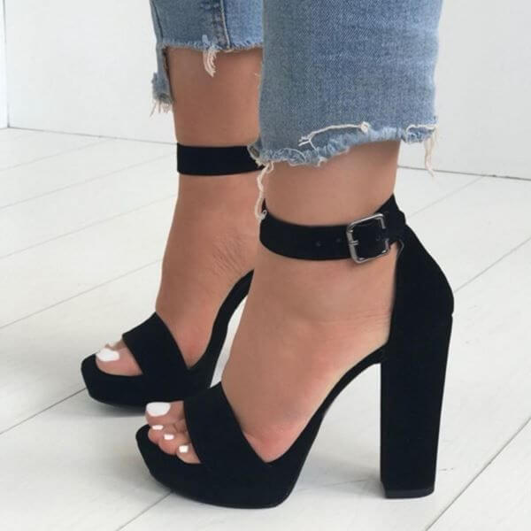 10 Trendy Shoes For Girls to Try Out This Summer - 2022