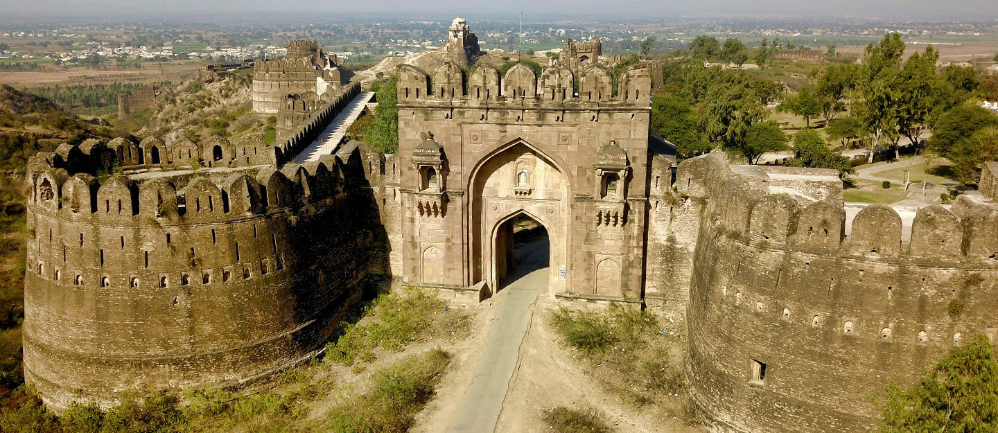 10 Famous Historical Forts in Pakistan - BlogPakistan