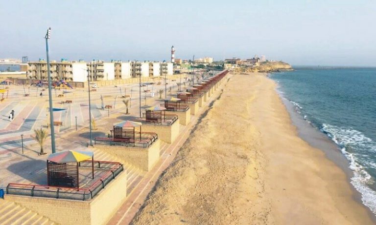 17 Best Beaches in Pakistan That Should Be On Your Travel List