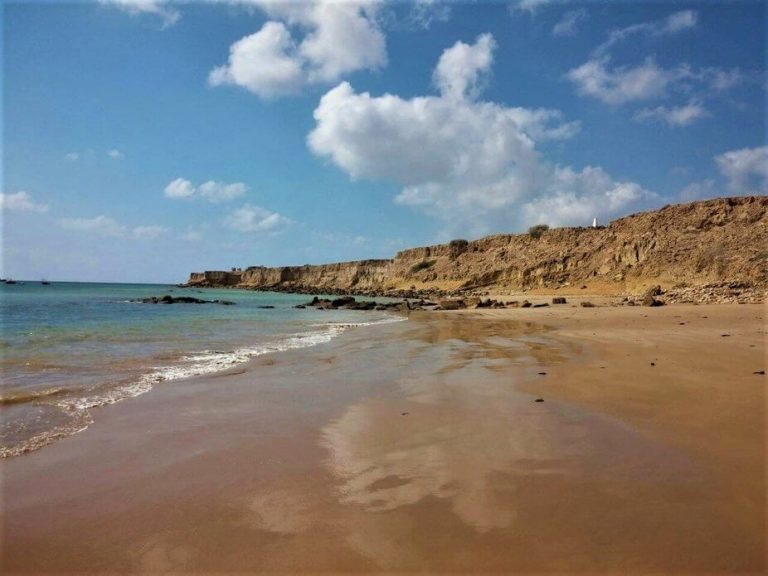 17 Best Beaches in Pakistan That Should Be On Your Travel List