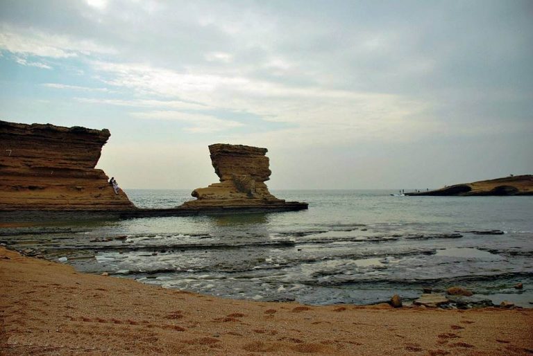 17 Best Beaches in Pakistan That Should Be On Your Travel List
