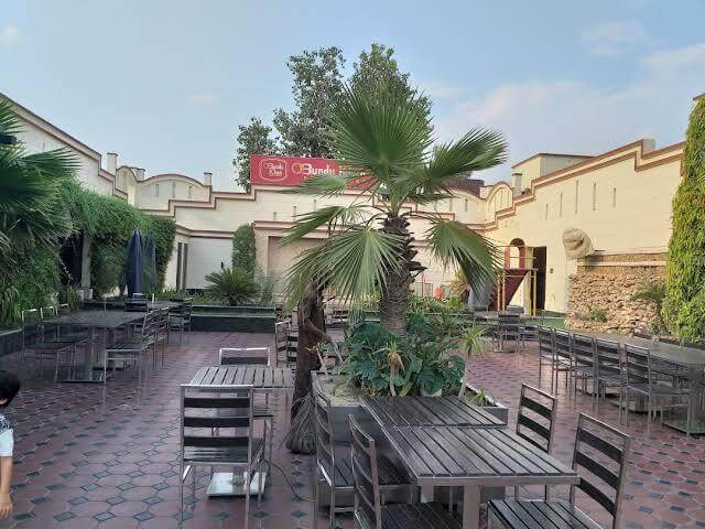 Top 8 Outdoor Places for Iftar in Multan - Address & Contact Info