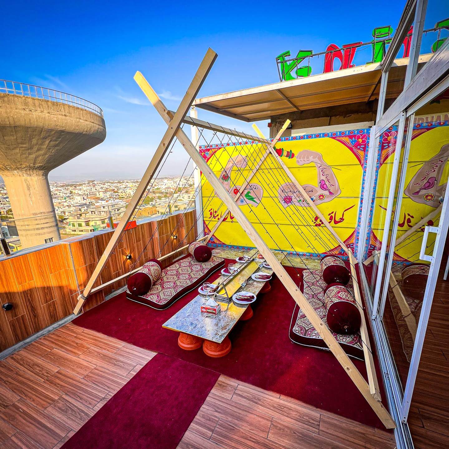 8 Rooftop Restaurants in Islamabad: Menus & Contact Info