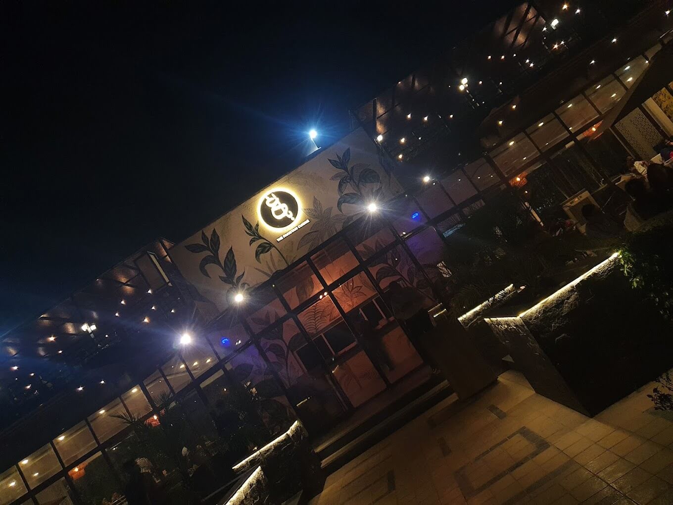 10 Rooftop Restaurants in Lahore 2023 - Menu & Contact Info