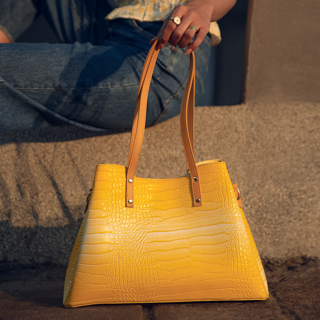 Best Stores to Buy Handbags in Pakistan - 15 Popular Brands