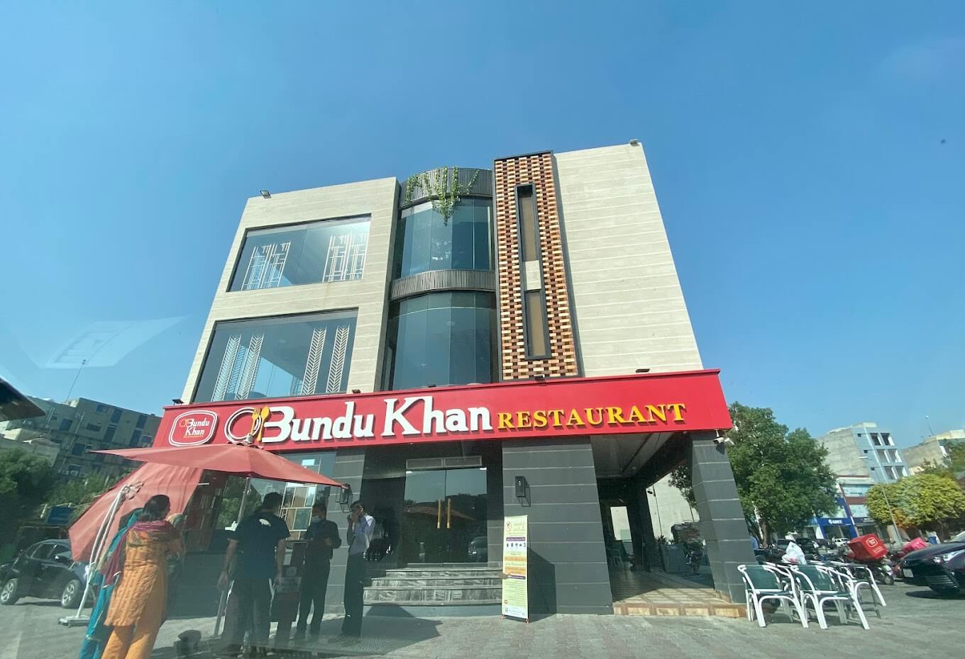 10 Popular Restaurants in Bahria Town Lahore - BlogPakistan